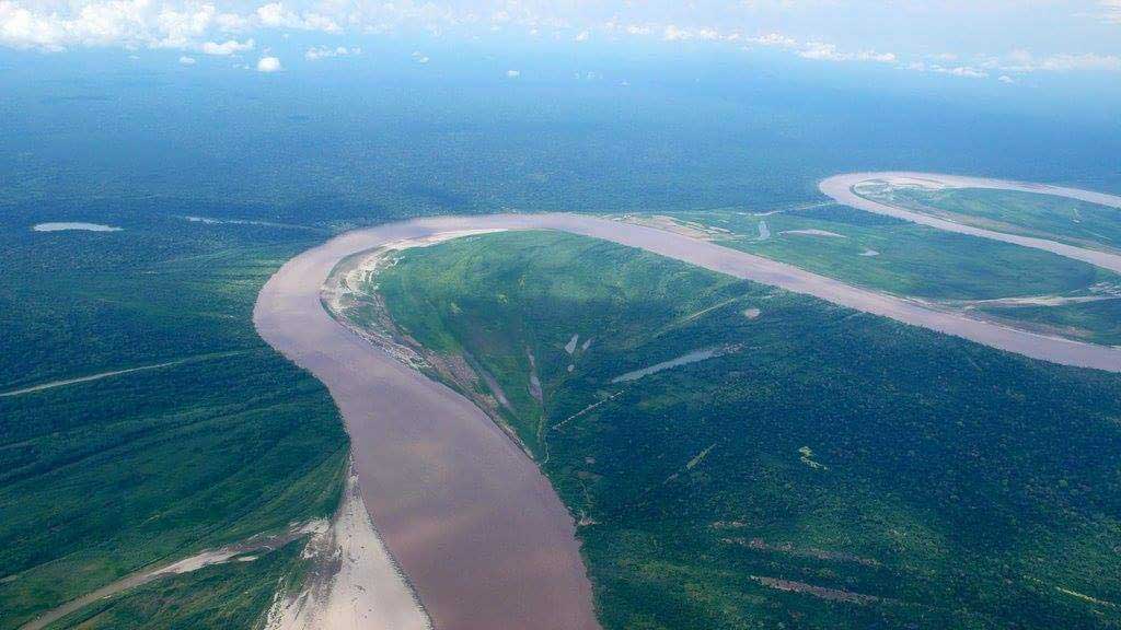 El majestuoso río Amazonas - Entorno Turístico